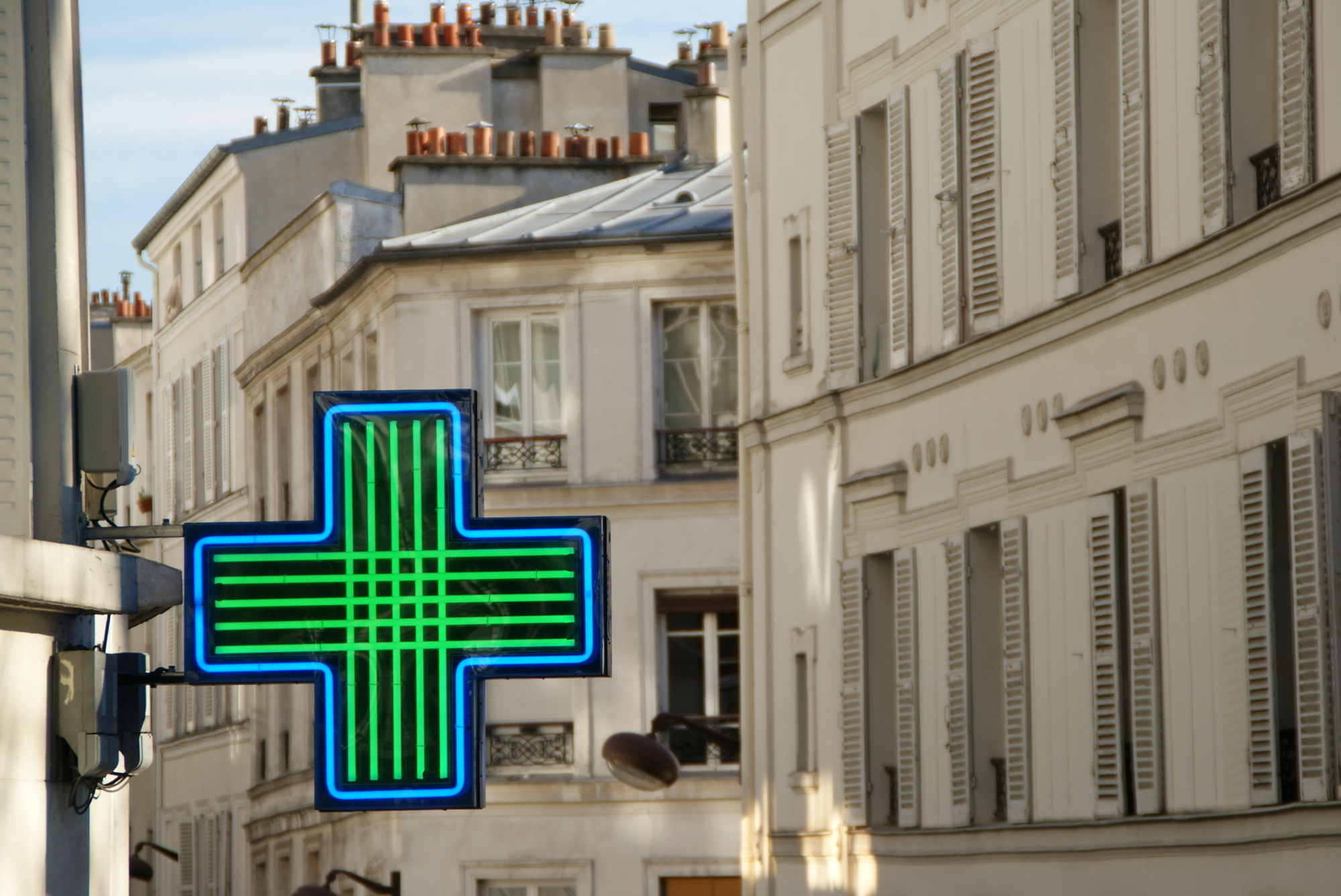 5 Awesome Ways to Market Your Local Pharmacy | WebConfs.com